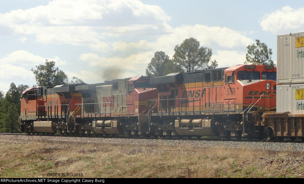 BNSF 5799